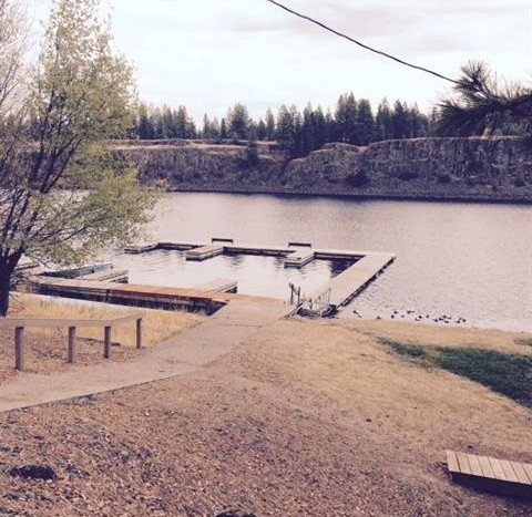 Badger Lake fishing retreat! - RealEstateHits.comRealEstateHits.com