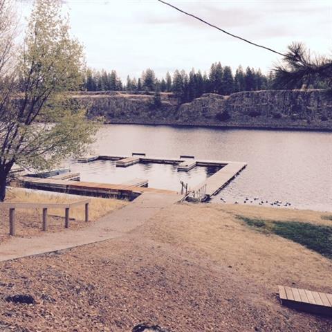 Badger Lake fishing retreat! - RealEstateHits.comRealEstateHits.com